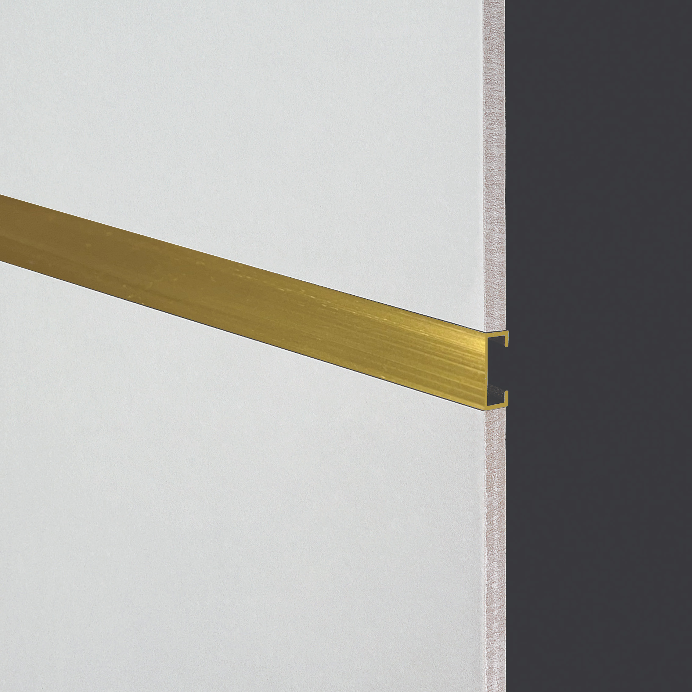 DTA Australia | 2 METRE LISTELLO TRIM 20MM BRIGHT GOLD